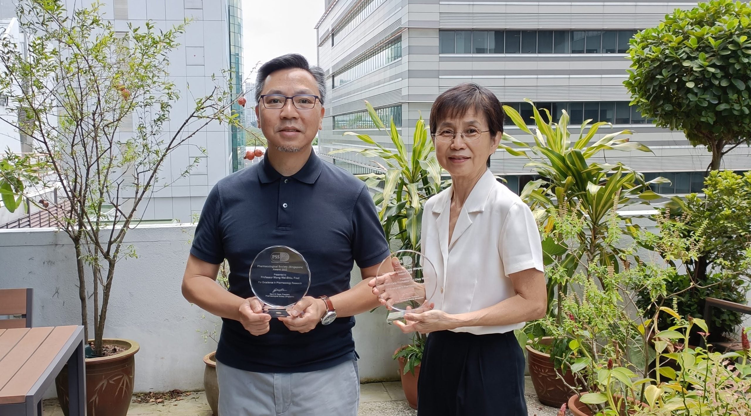 Prof Fred WONG and A/Prof TAN Chay Hoon win Pharmacology Society (Singapore) Awards 2022 ...