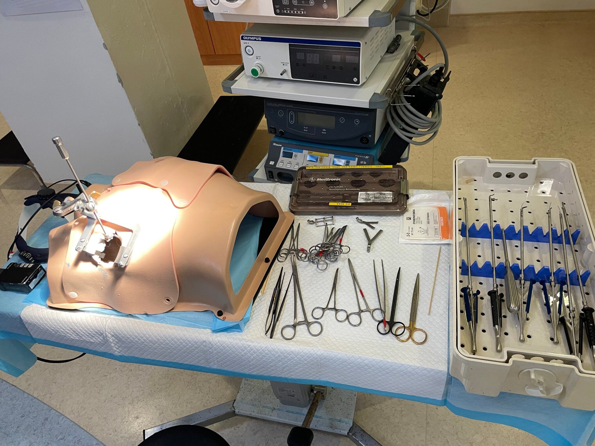 NUS Medicine students to build surgical skills using state-of-the-art ...